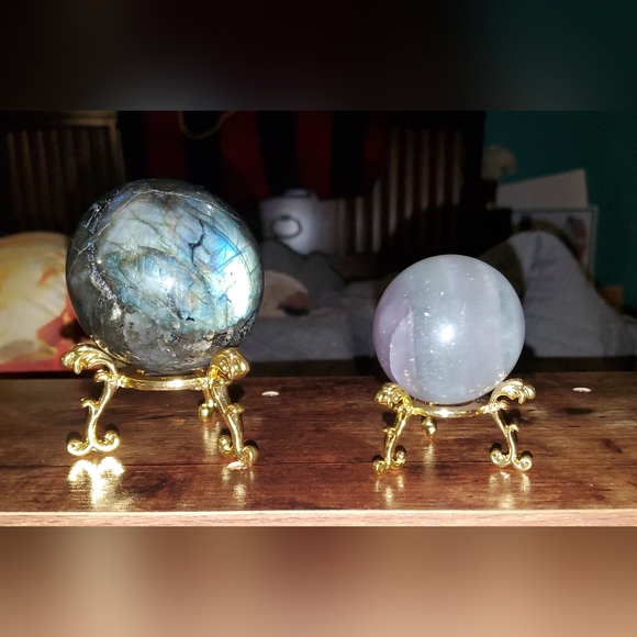 Crystal Rock | Accents | One Small Gold Display Stand Or One Large Gold ...